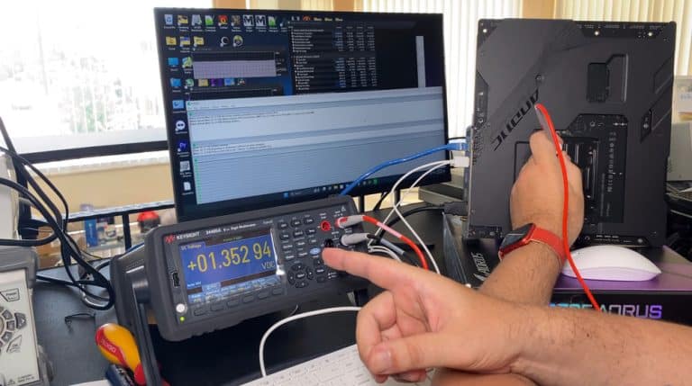 AMD's Scalable Voltage Interface 3 (SVI3) & How To Check If your ...