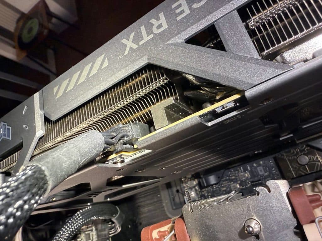 NVIDIA RTX 5090 Load Balancing & 12V-2x6 Temperatures - Hardware Busters